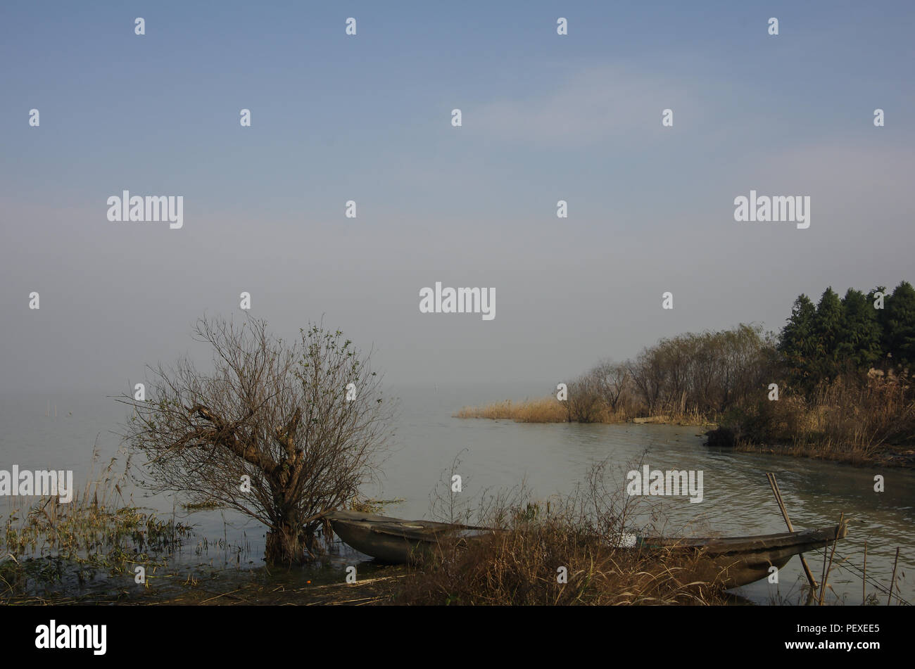 Riverside landscape china hi-res stock photography and images - Alamy