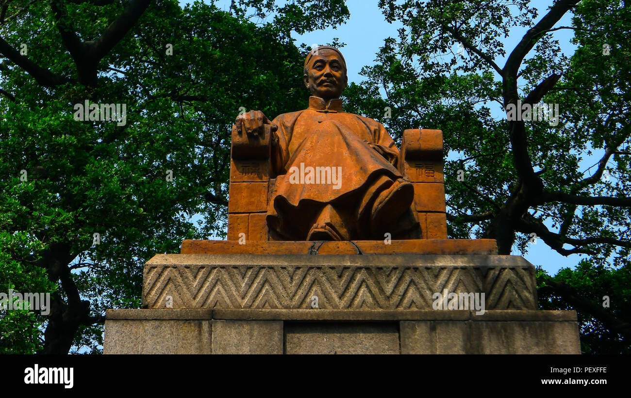 A Statue in Yuexiu Park a vast urban park in Guangzhou Stock Photo - Alamy