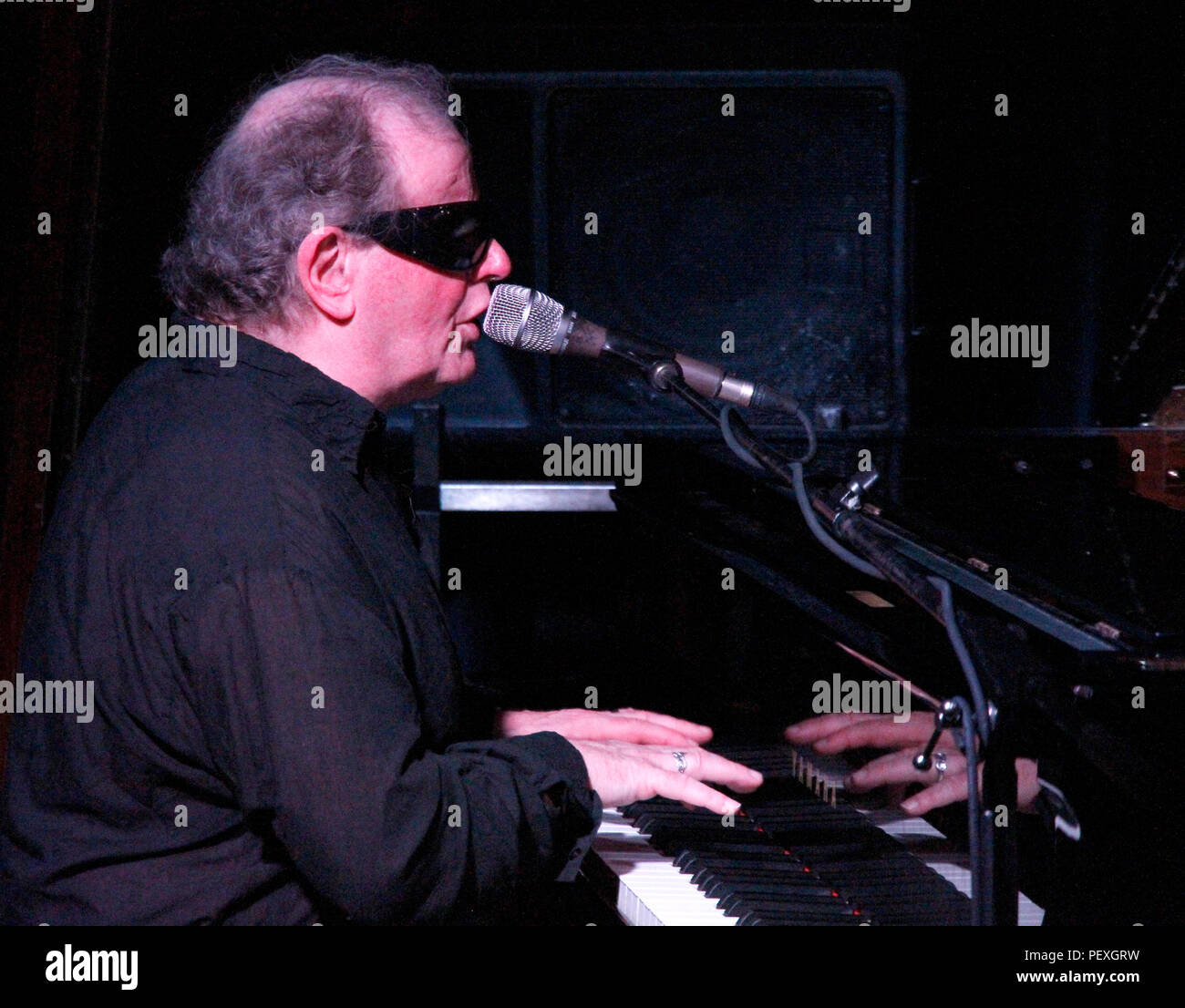 Keyboard player and singer Reg Webb at London's 606 Club Stock Photo ...