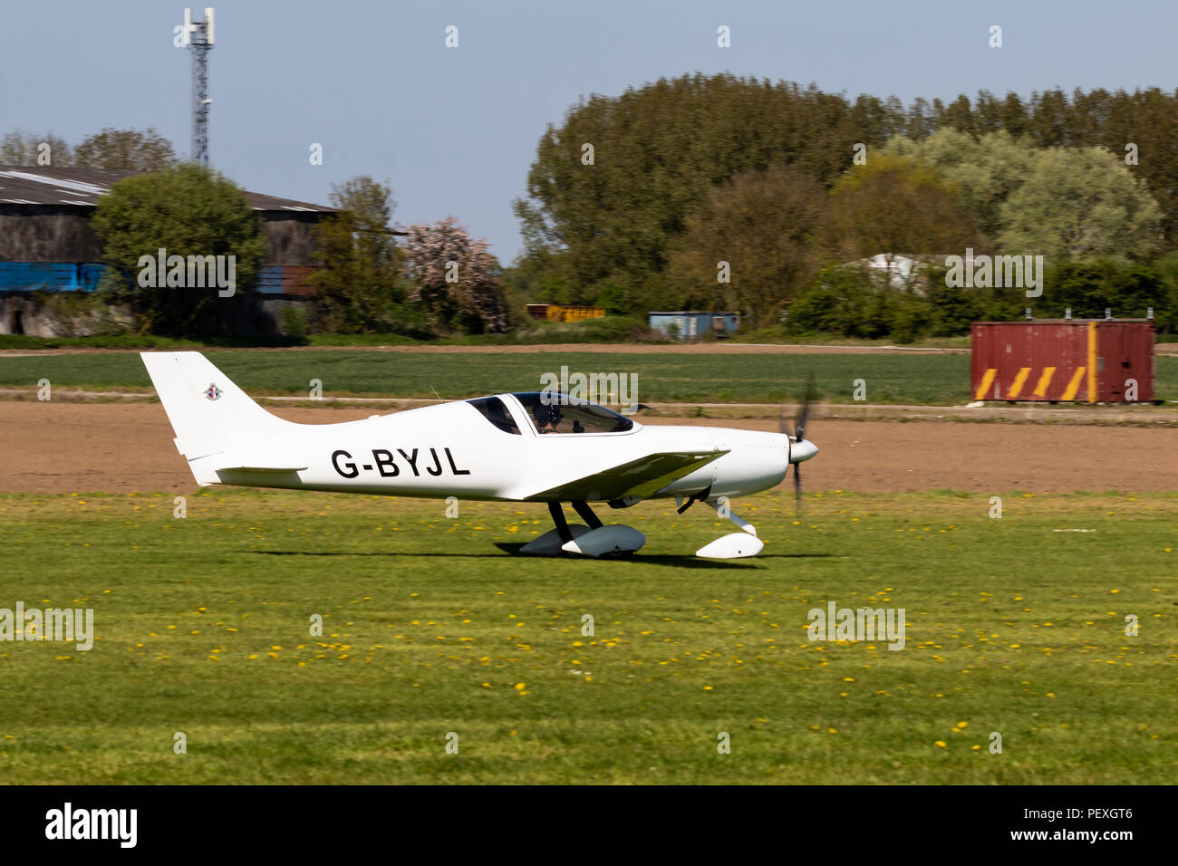 Pulsar aircraft plane hi-res stock photography and images - Alamy