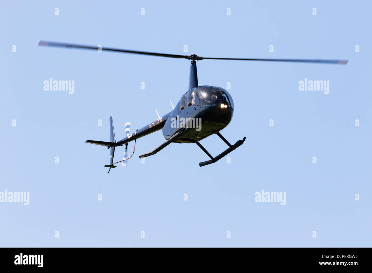 Robinson r44 ii rotorcraft hi-res stock photography and images - Alamy