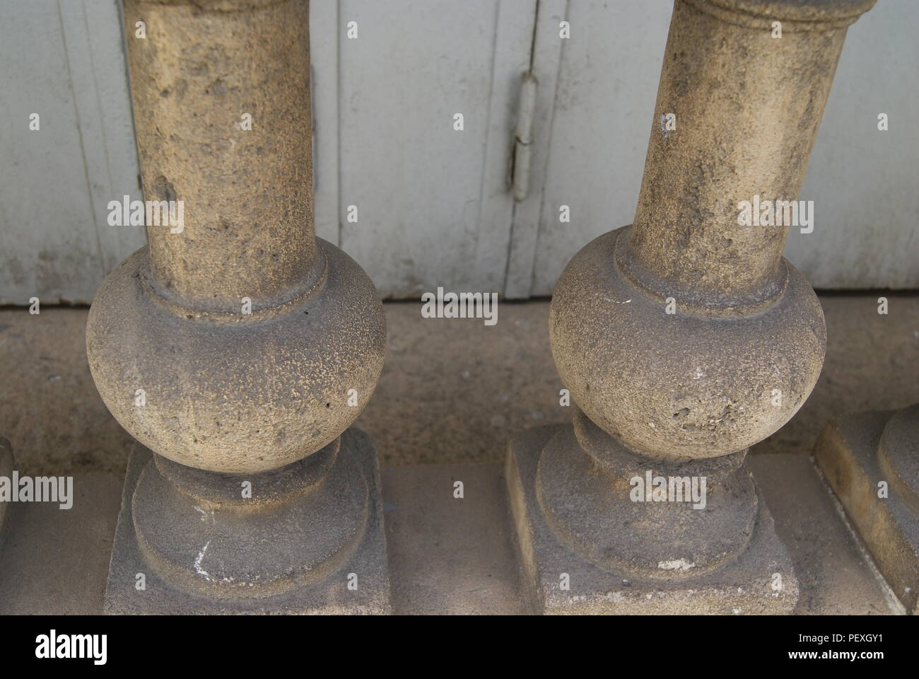 Colonne colonnes hi-res stock photography and images - Alamy