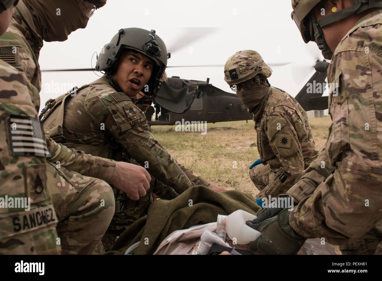 California Army National Guard Soldiers from the 40th Combat Aviation ...