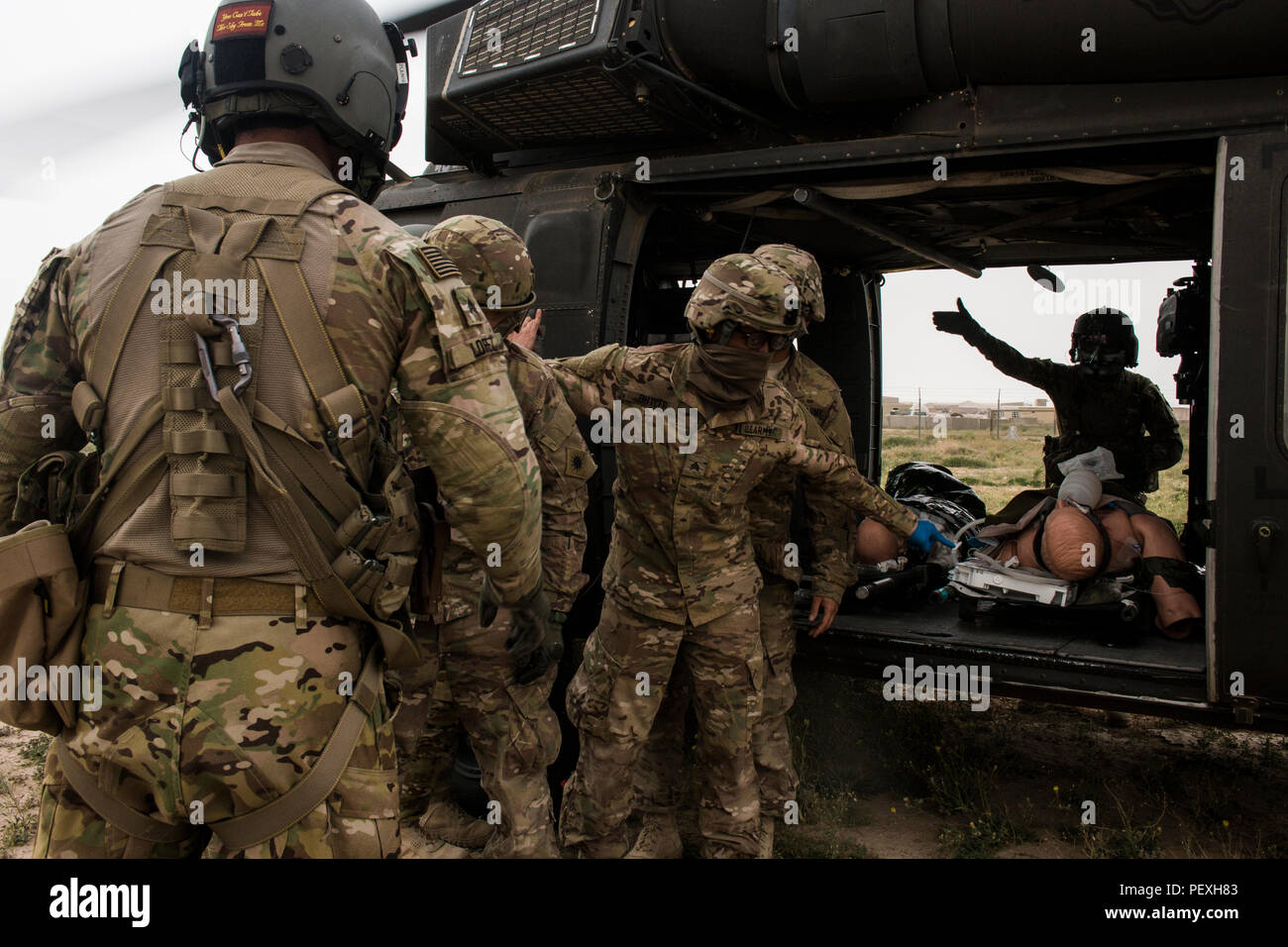 California Army National Guard Soldiers from the 40th Combat Aviation ...