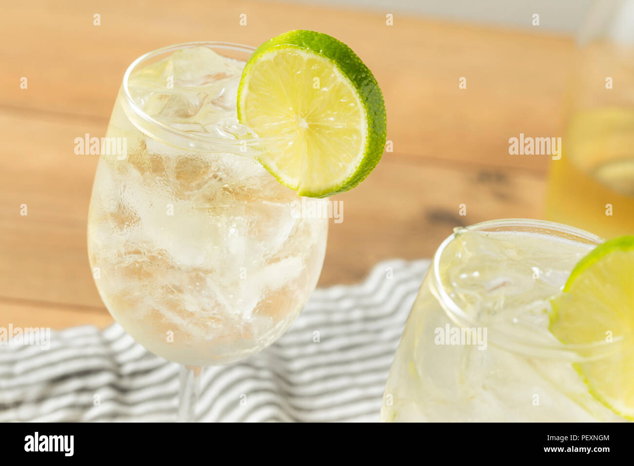Alcohlic beverage hi-res stock photography and images - Alamy
