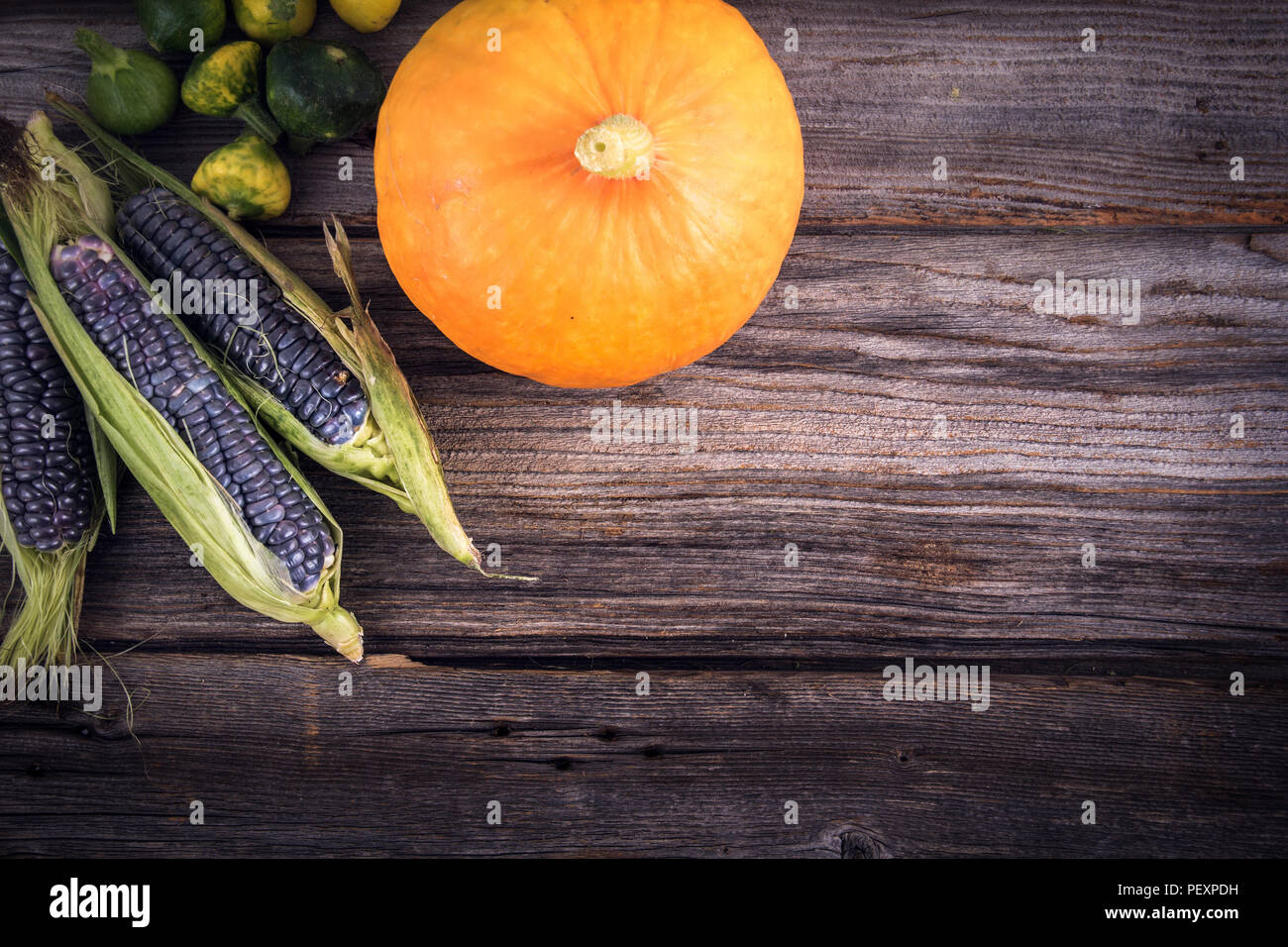 mini blue sweet corn with leaves Stock Photo - Alamy