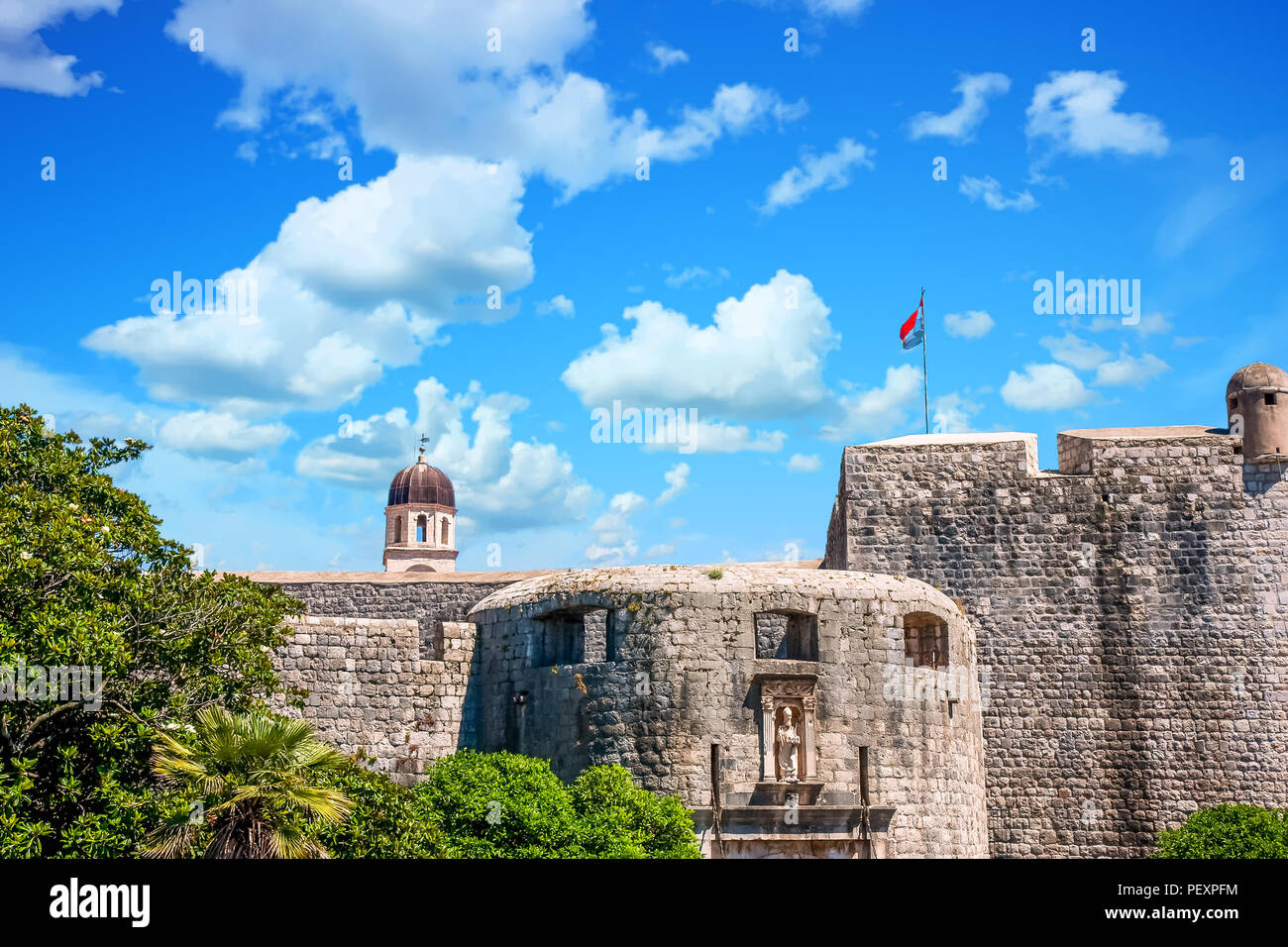Ancient Walls around the old town of Dubrovnik Croatia Stock Photo - Alamy