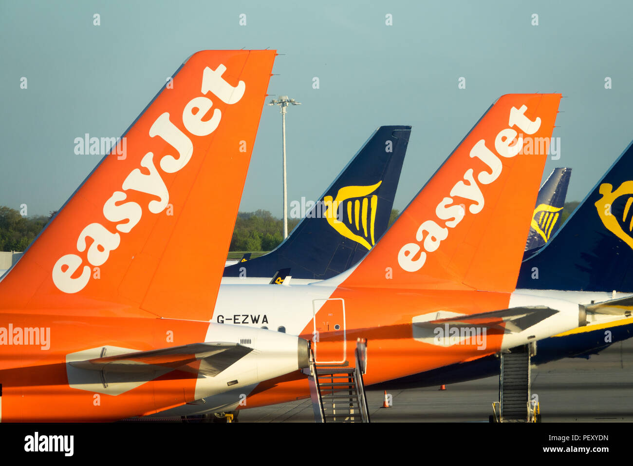 Easyjet and Ryanair planes at Stansted Airport Stock Photo - Alamy