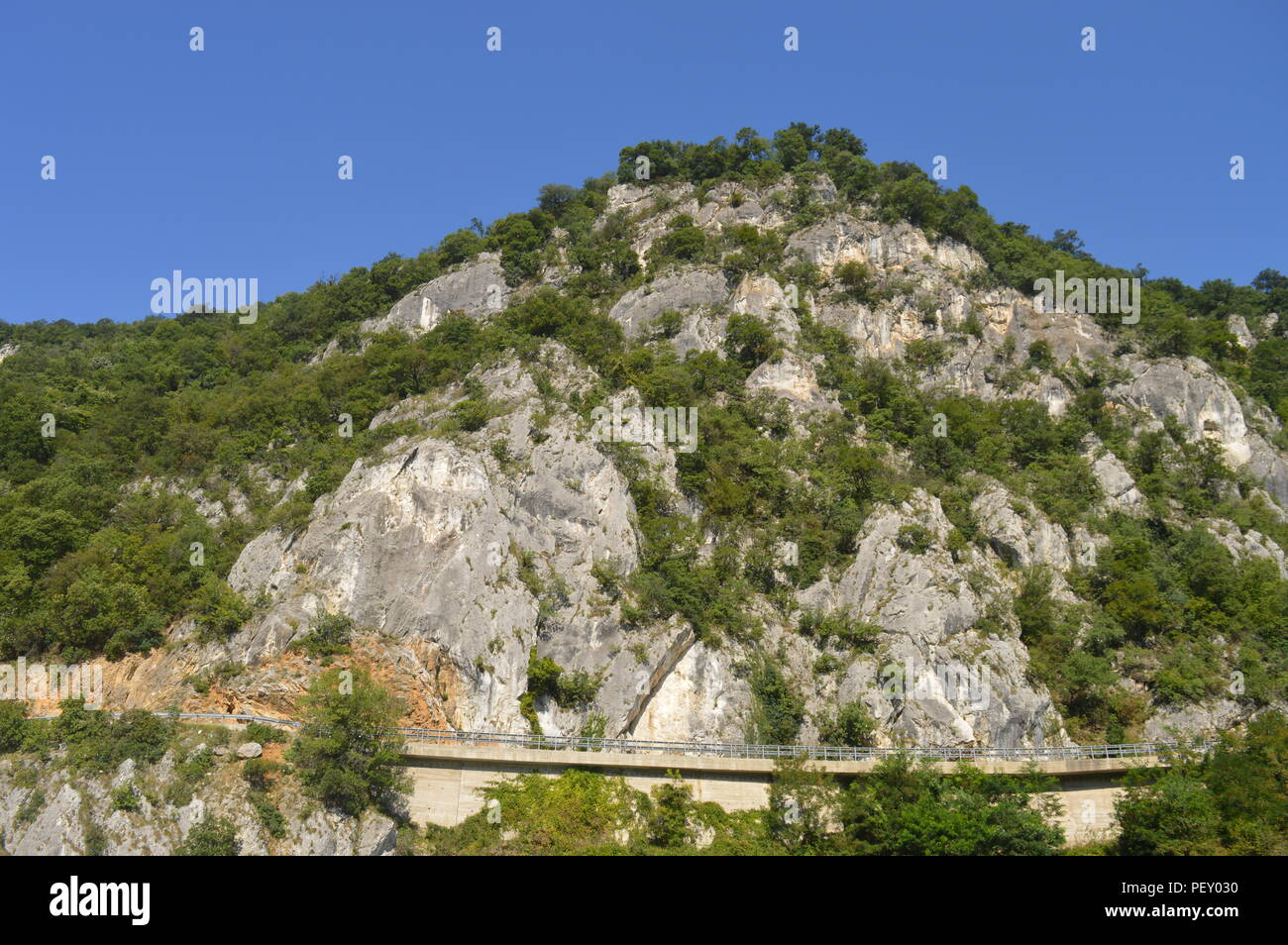 Danube rocks hi-res stock photography and images - Alamy