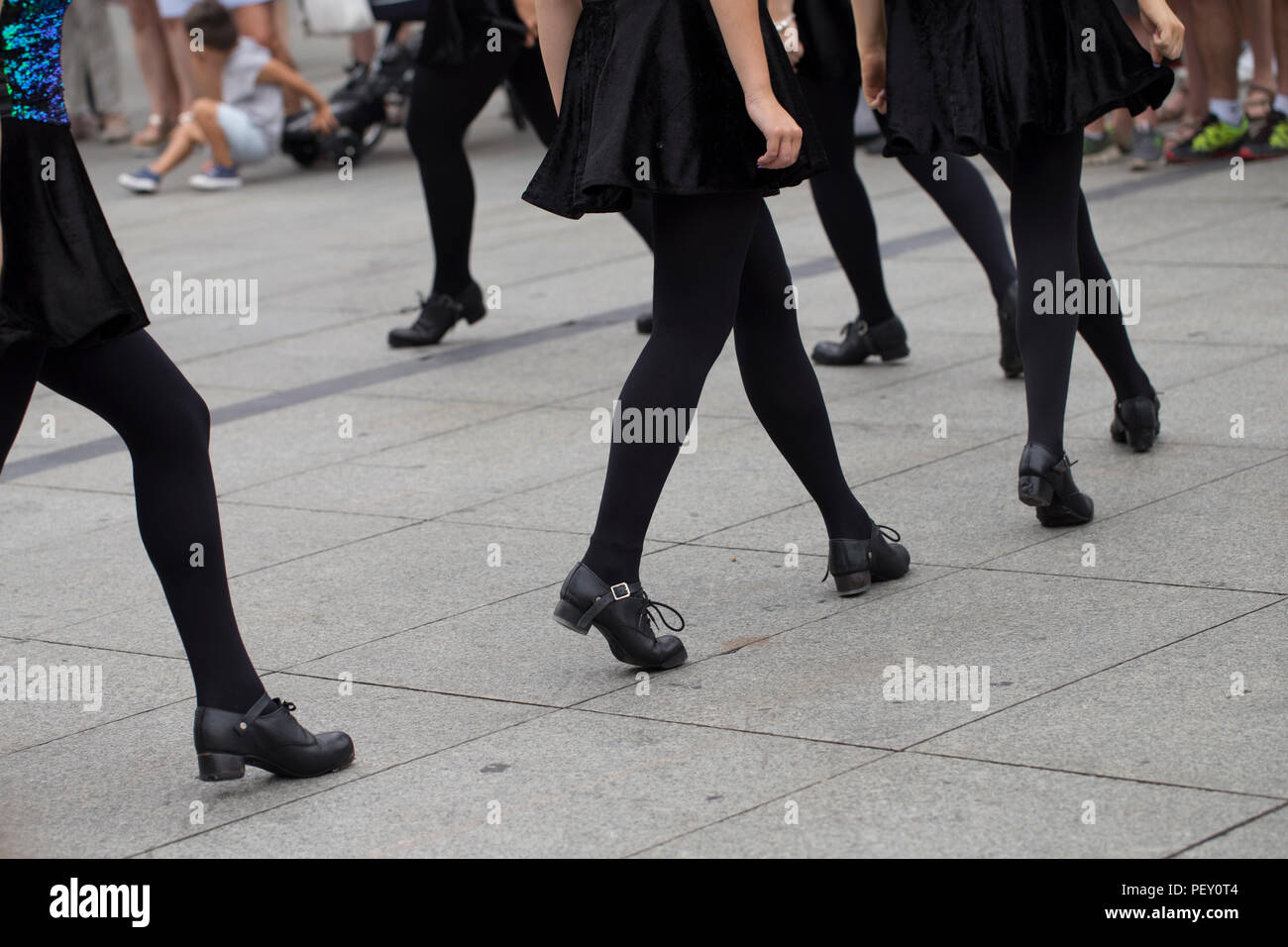 Irish dancers legs hi-res stock photography and images - Alamy