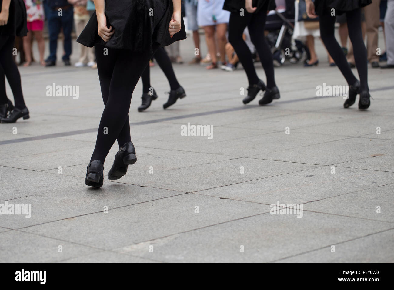 Irish dancers legs hi-res stock photography and images - Alamy