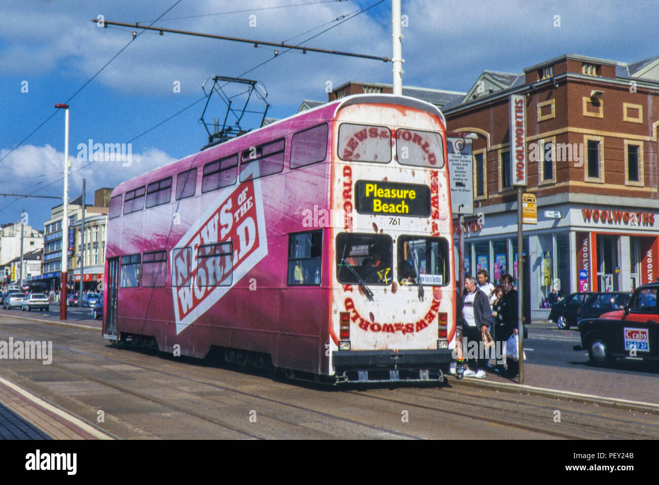 Woolworths 2003 hi-res stock photography and images - Alamy