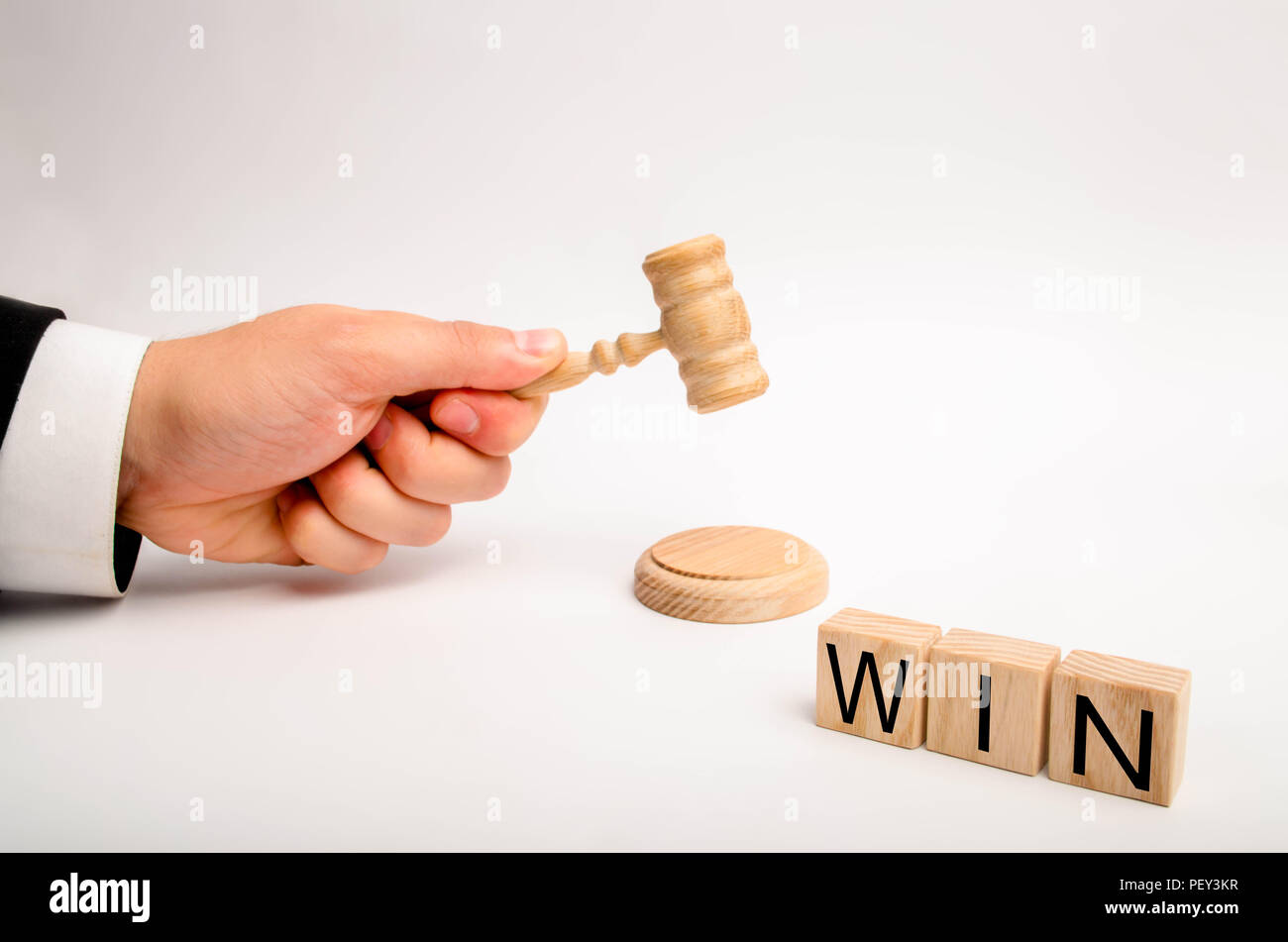 Courtroom battle hi-res stock photography and images - Alamy