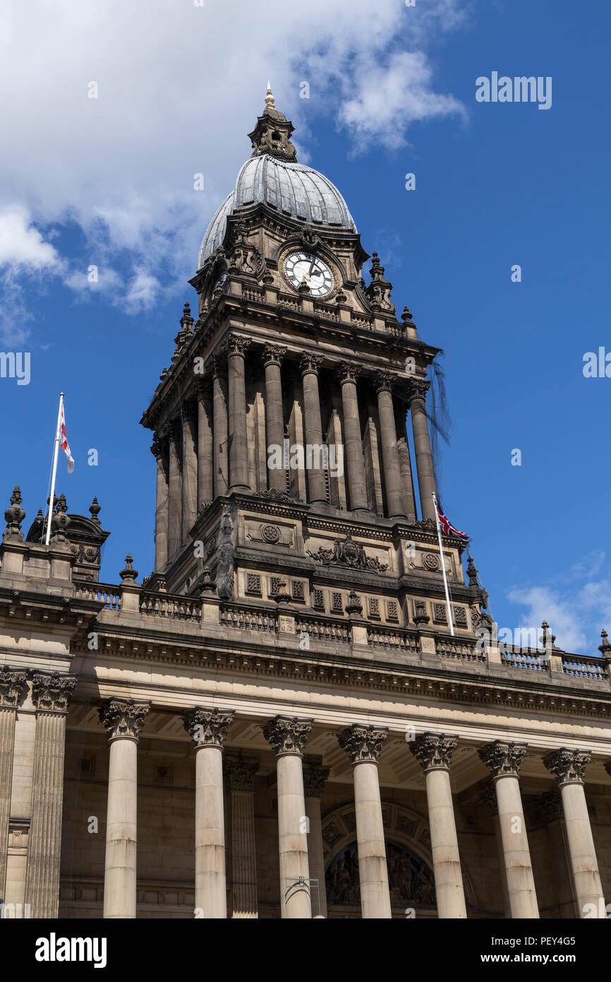 Leeds Town Hall Stock Photo - Alamy