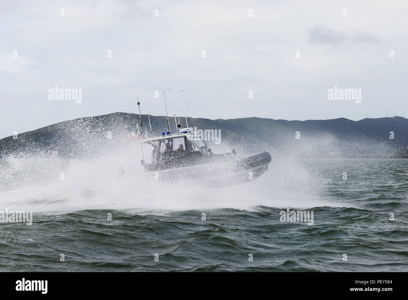 32 foot boat hi-res stock photography and images - Alamy