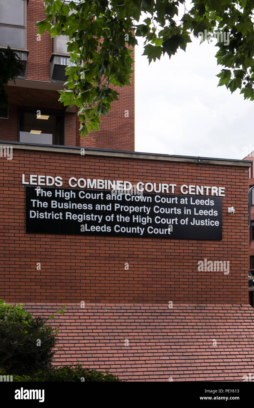 Exterior of Leeds Combined Court Centre Stock Photo - Alamy