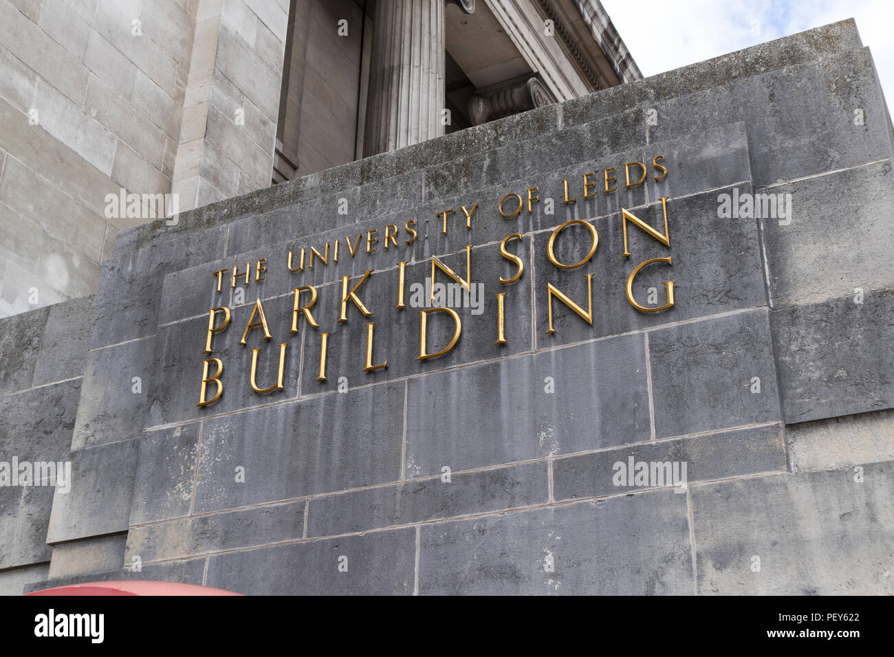 University of Leeds Parkinson Building Entrance sign Stock Photo - Alamy