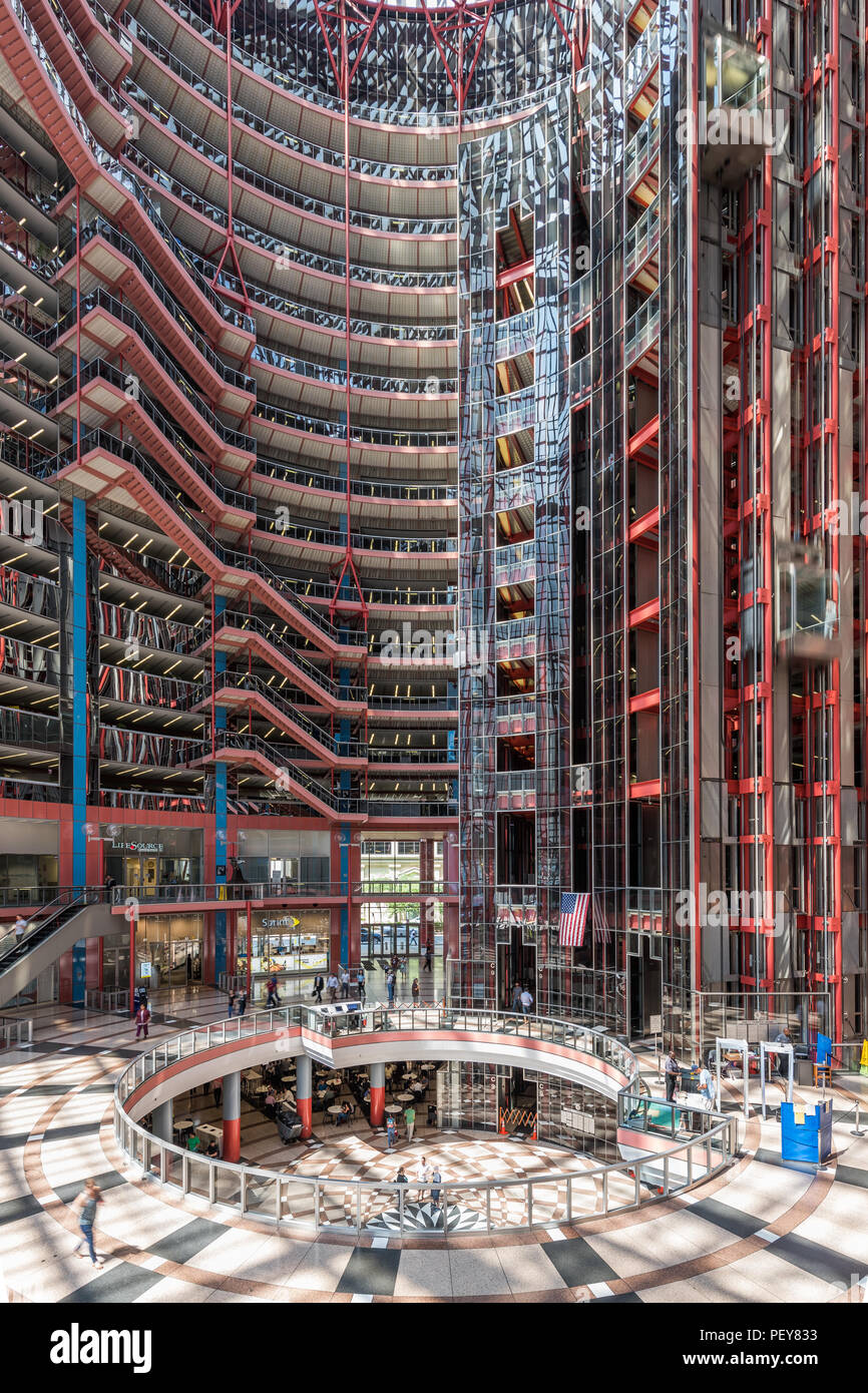 Interior atrium of the James R. Thompson Center - State of Illinois ...