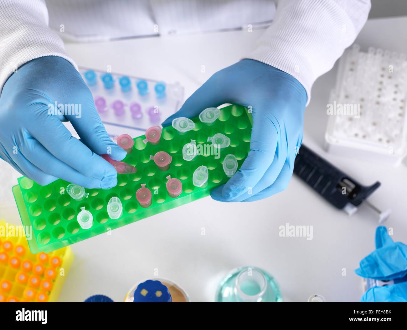 Chemical analysis hi-res stock photography and images - Alamy