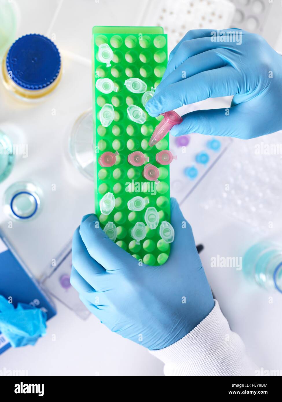 Chemical analysis hi-res stock photography and images - Alamy