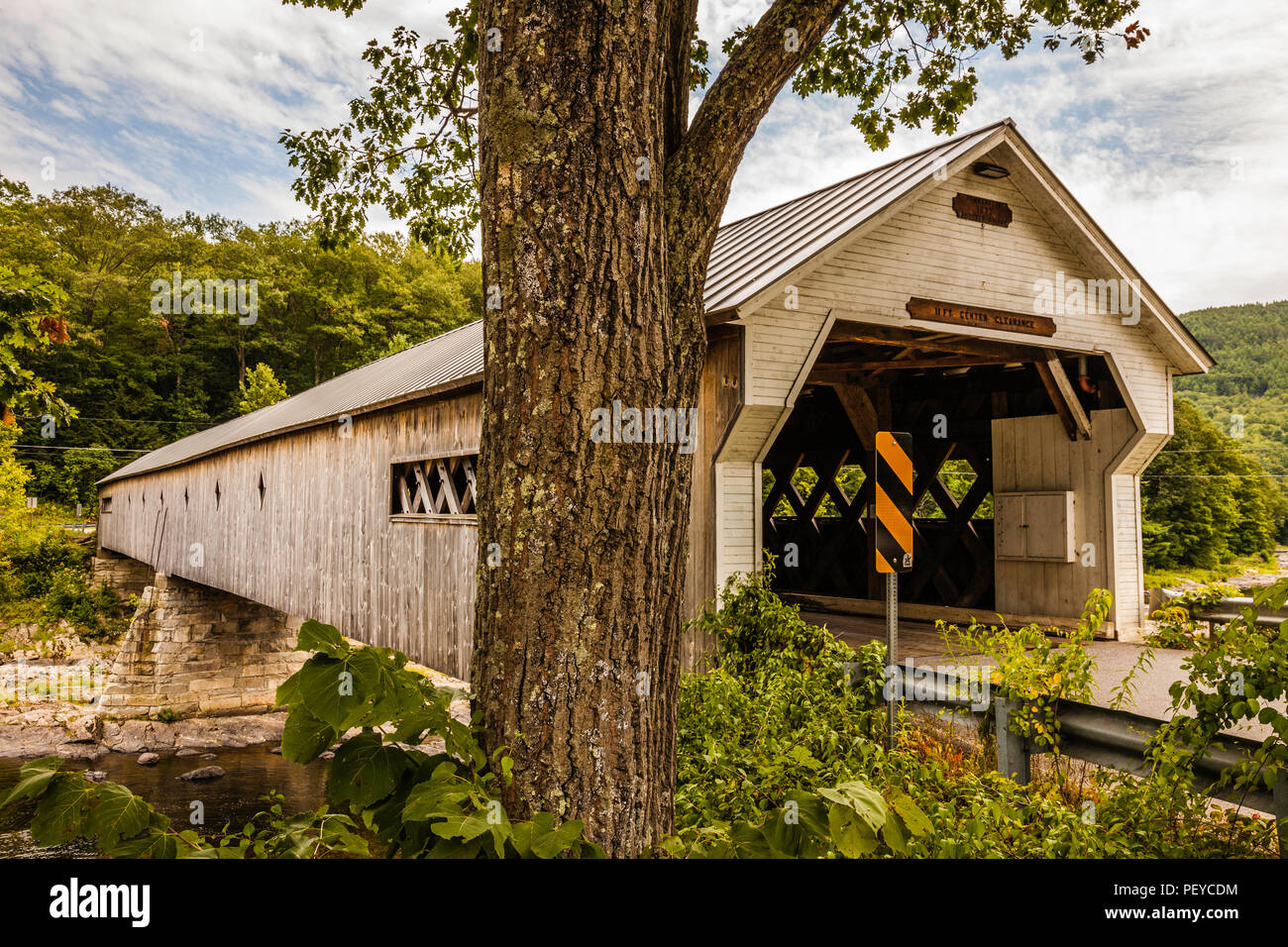 West Dummerston Covered Bridge West Drummerston, Vermont, USA Stock ...
