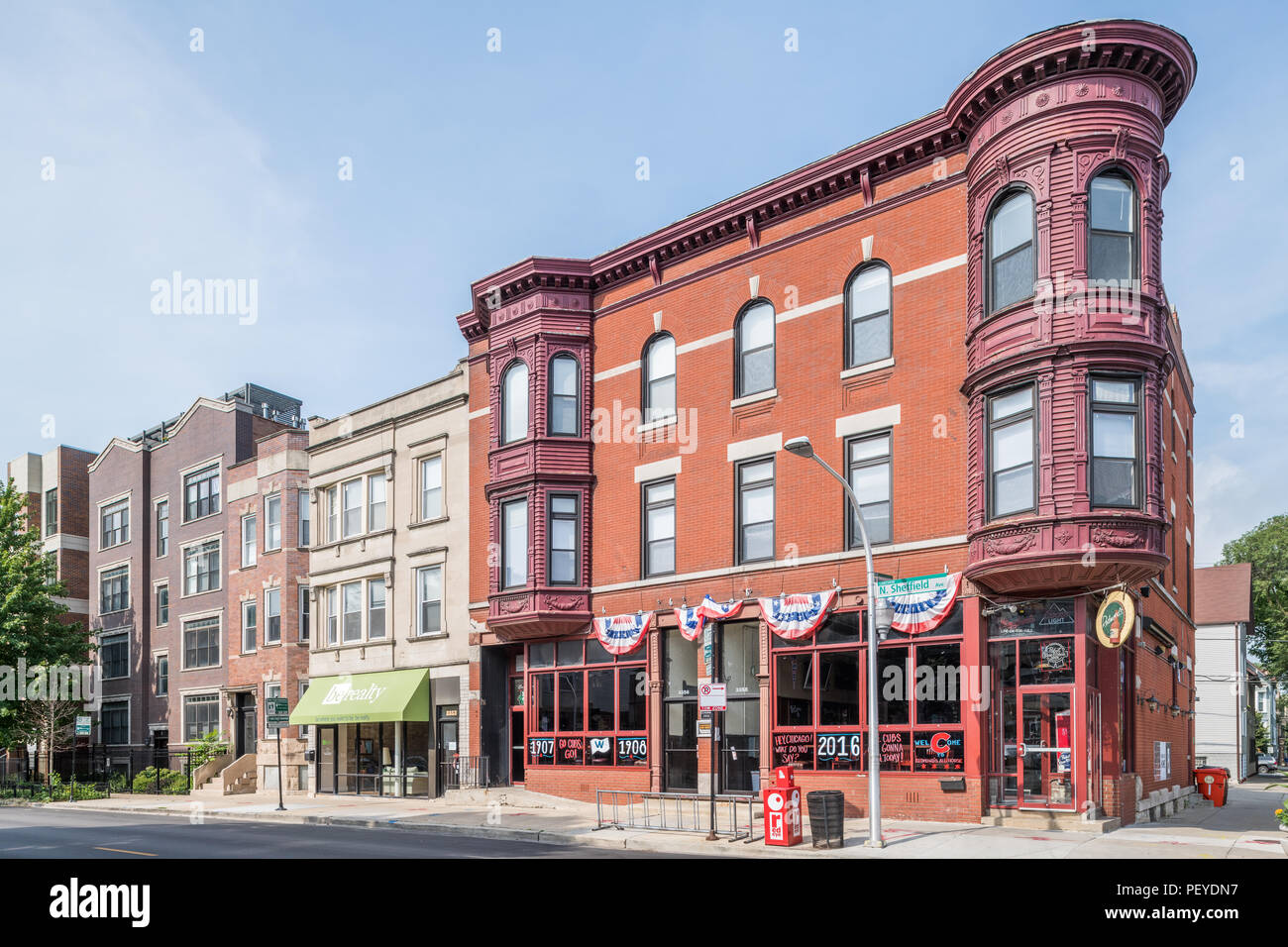 Buildings in the Lakeview neighborhood Stock Photo - Alamy