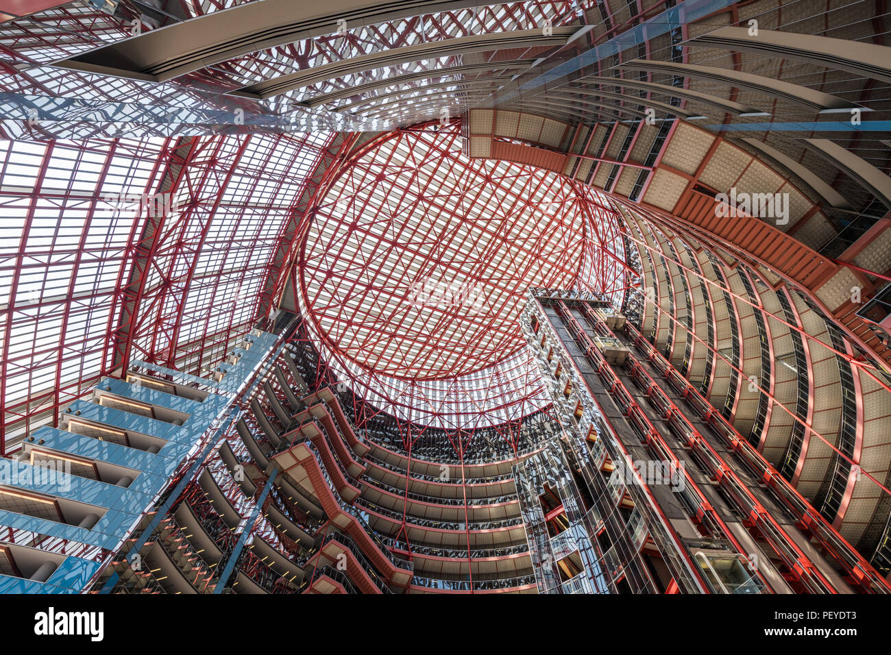 Interior atrium of the James R. Thompson Center - State of Illinois ...