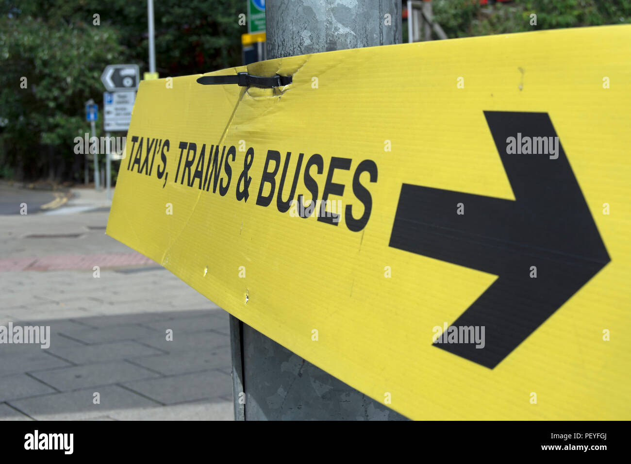 Apostrophe wrong hi-res stock photography and images - Alamy