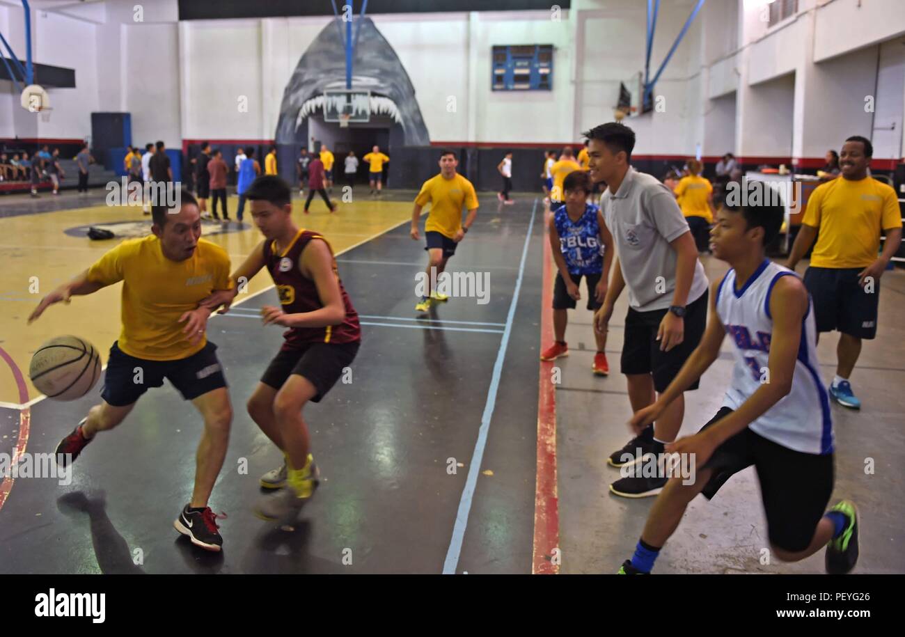 David simon basketball hi-res stock photography and images - Alamy