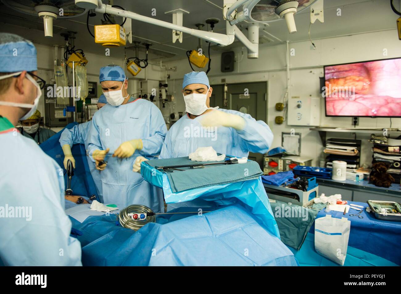 Laparoscopic appendectomy hi-res stock photography and images - Alamy