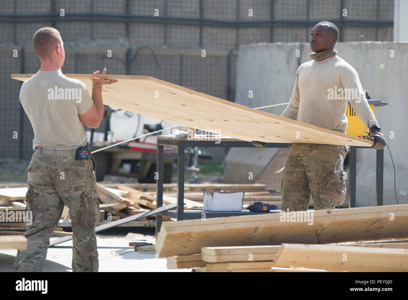 455 expeditionary civil engineer squadron hi-res stock photography and ...