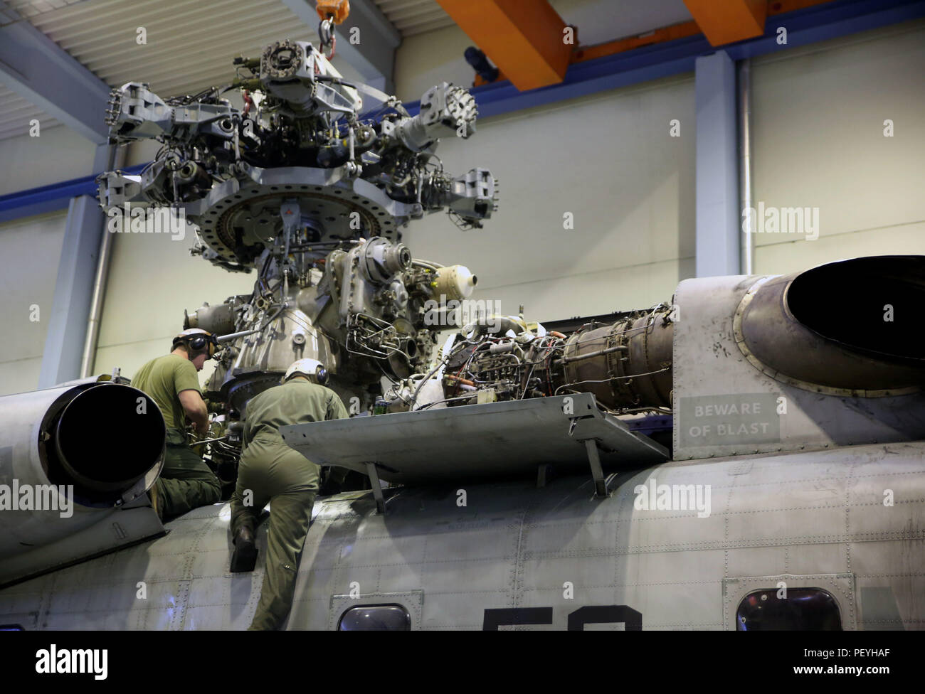 Marines from Marine Heavy Helicopter Squadron 464 (-) Reinforced drop ...