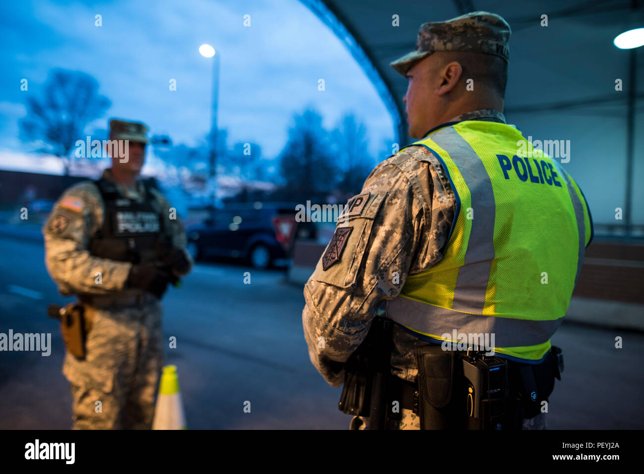 289th military police company hi-res stock photography and images - Alamy