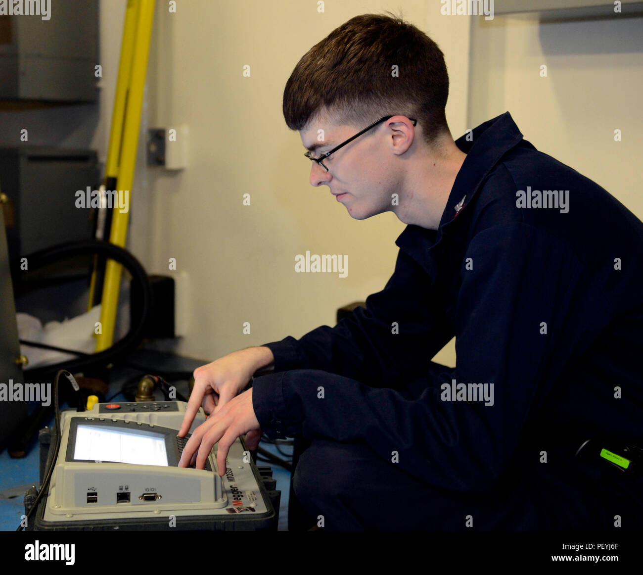 NEWPORT NEWS, Va. (Feb. 16, 2016) -- Electrician's Mate (Nuclear) 1st ...