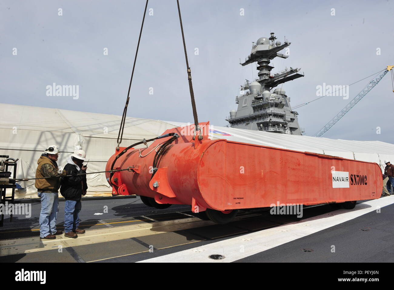 Electromagnetic catapults hi-res stock photography and images - Alamy