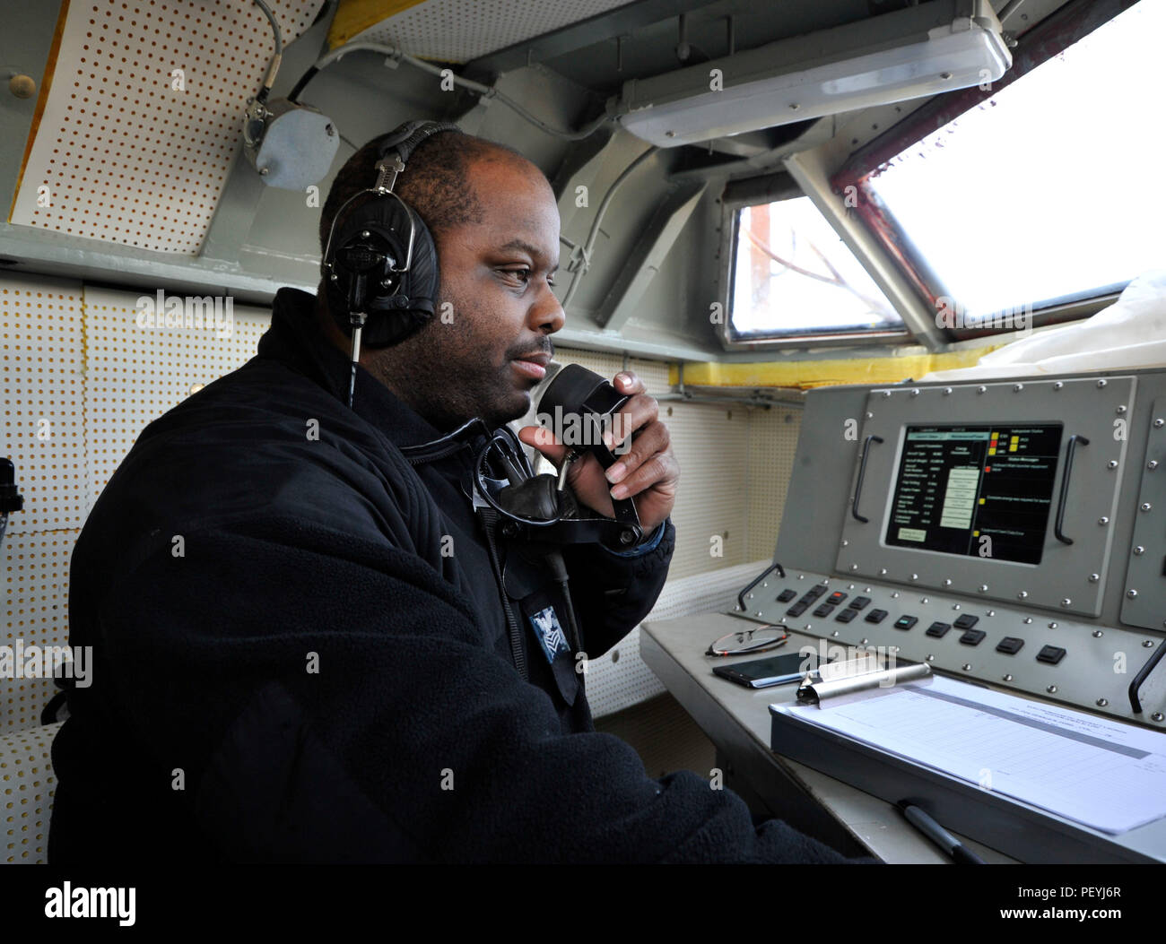 Electromagnetic launcher hi-res stock photography and images - Alamy