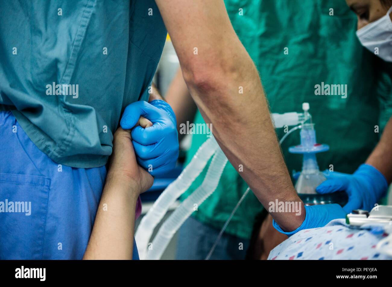 Laparoscopic appendectomy hi-res stock photography and images - Alamy