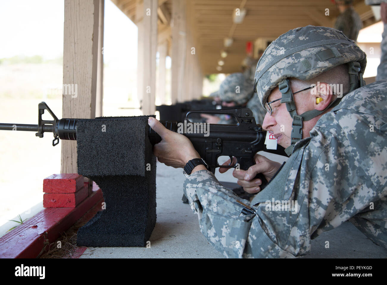 M16a2 qualification hi-res stock photography and images - Alamy