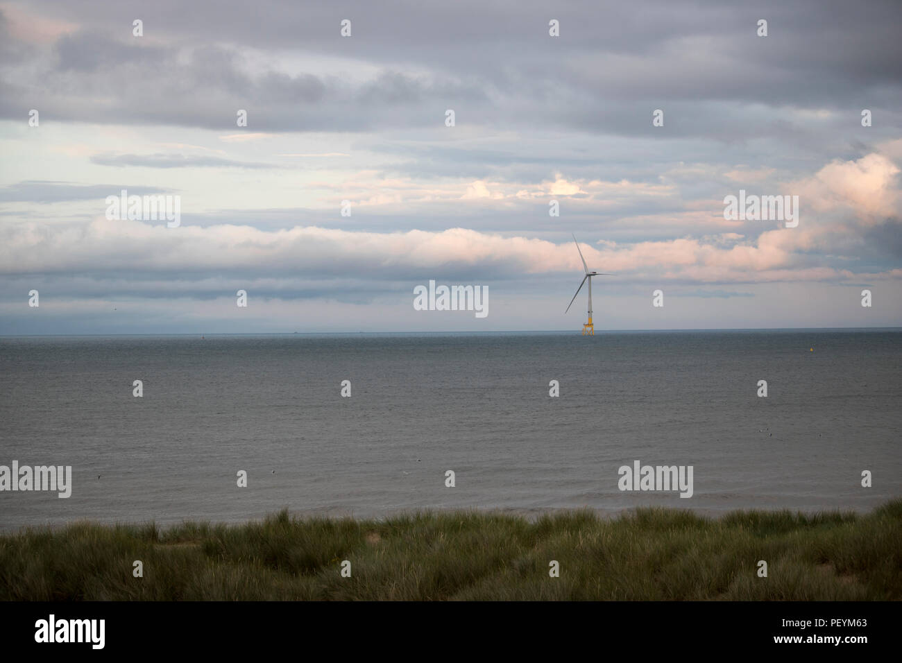 Off shore windfarm scotland hi-res stock photography and images - Alamy