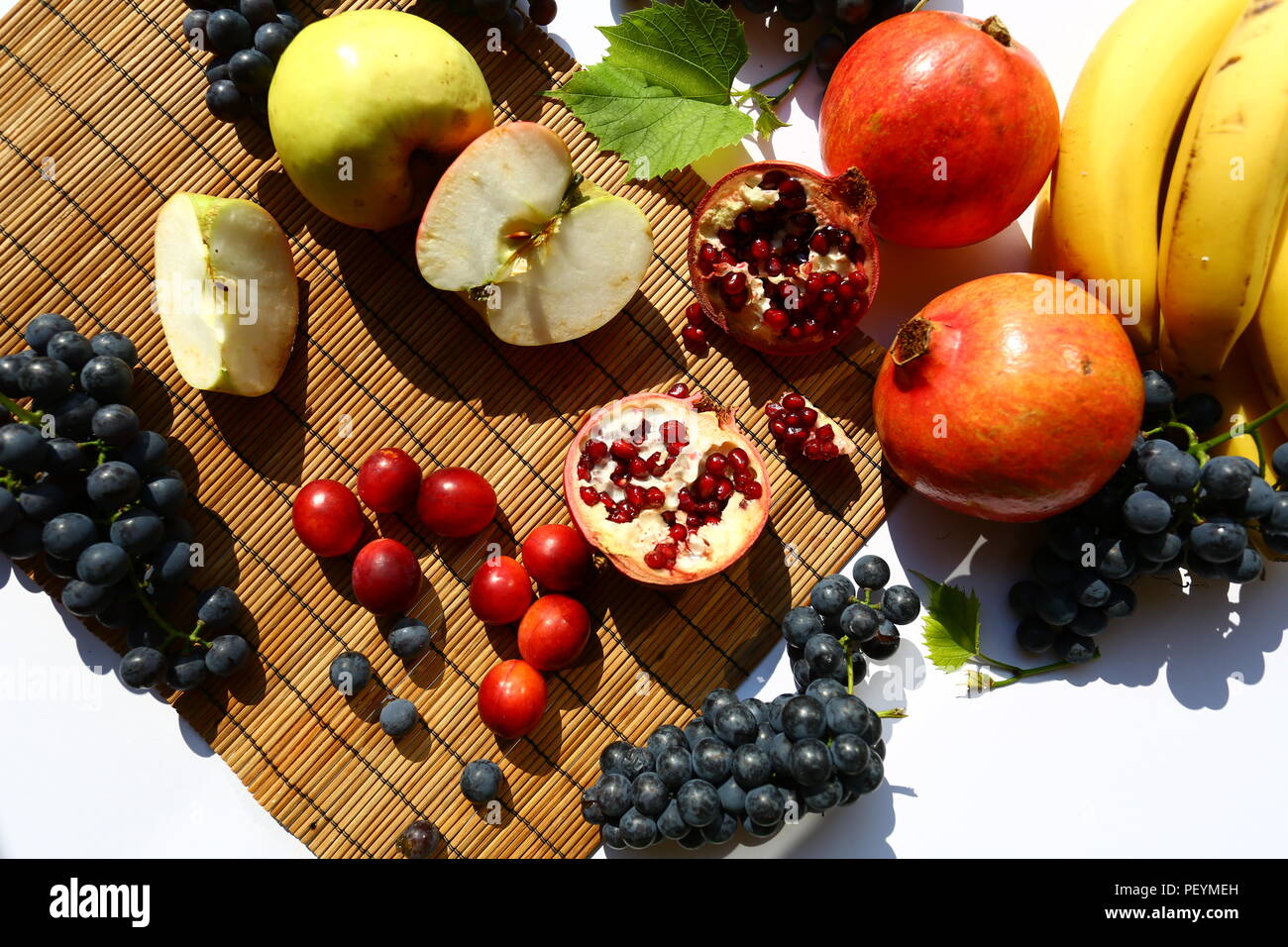 Food: Fresh summer fruits Stock Photo - Alamy