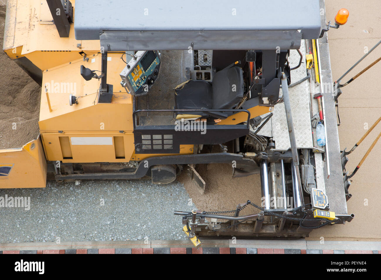 Asphalt paving machine hi-res stock photography and images - Alamy