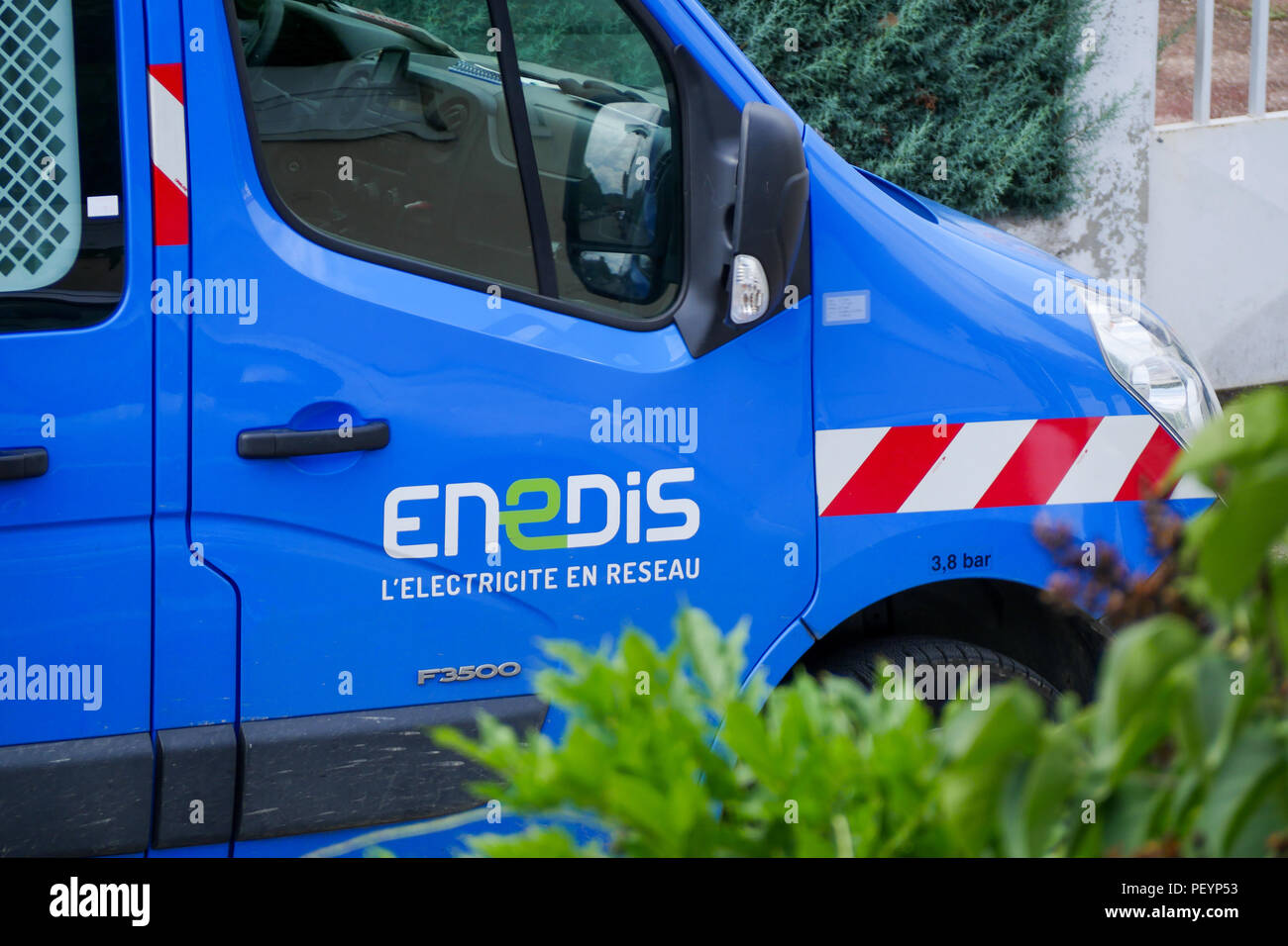 Reseau electrique hi-res stock photography and images - Alamy