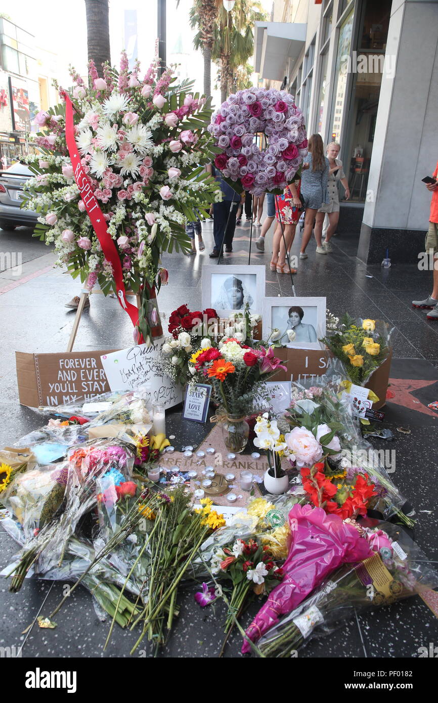 California, USA. 17th August 2018. A Memorial is set up for Aretha ...