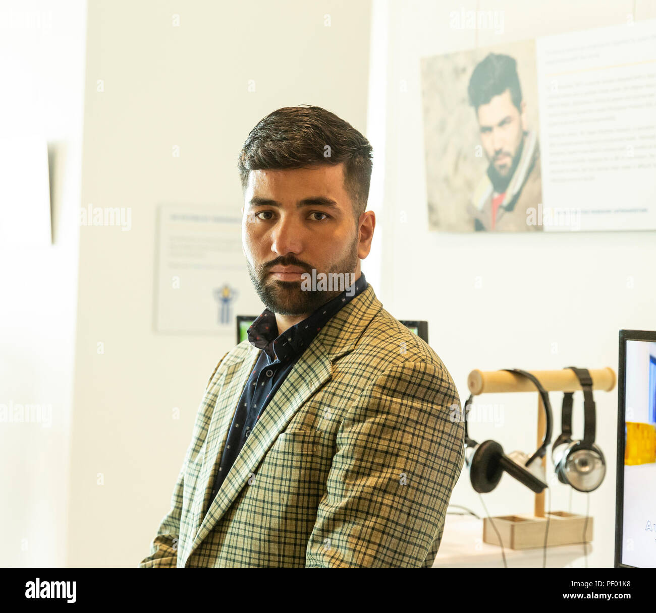 Hussani hi-res stock photography and images - Alamy