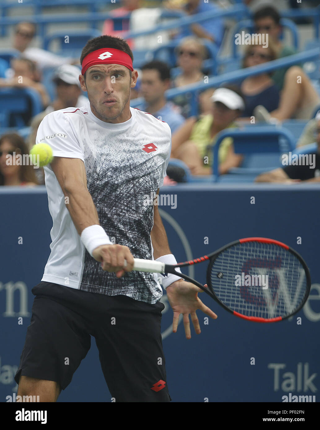 Mason, Ohio, USA. 17th Aug, 2018. Leonardo Mayer hits the ball as he ...