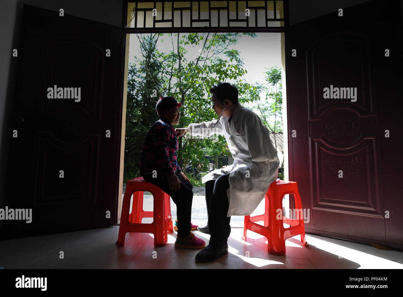 Snake bite arm hi-res stock photography and images - Alamy