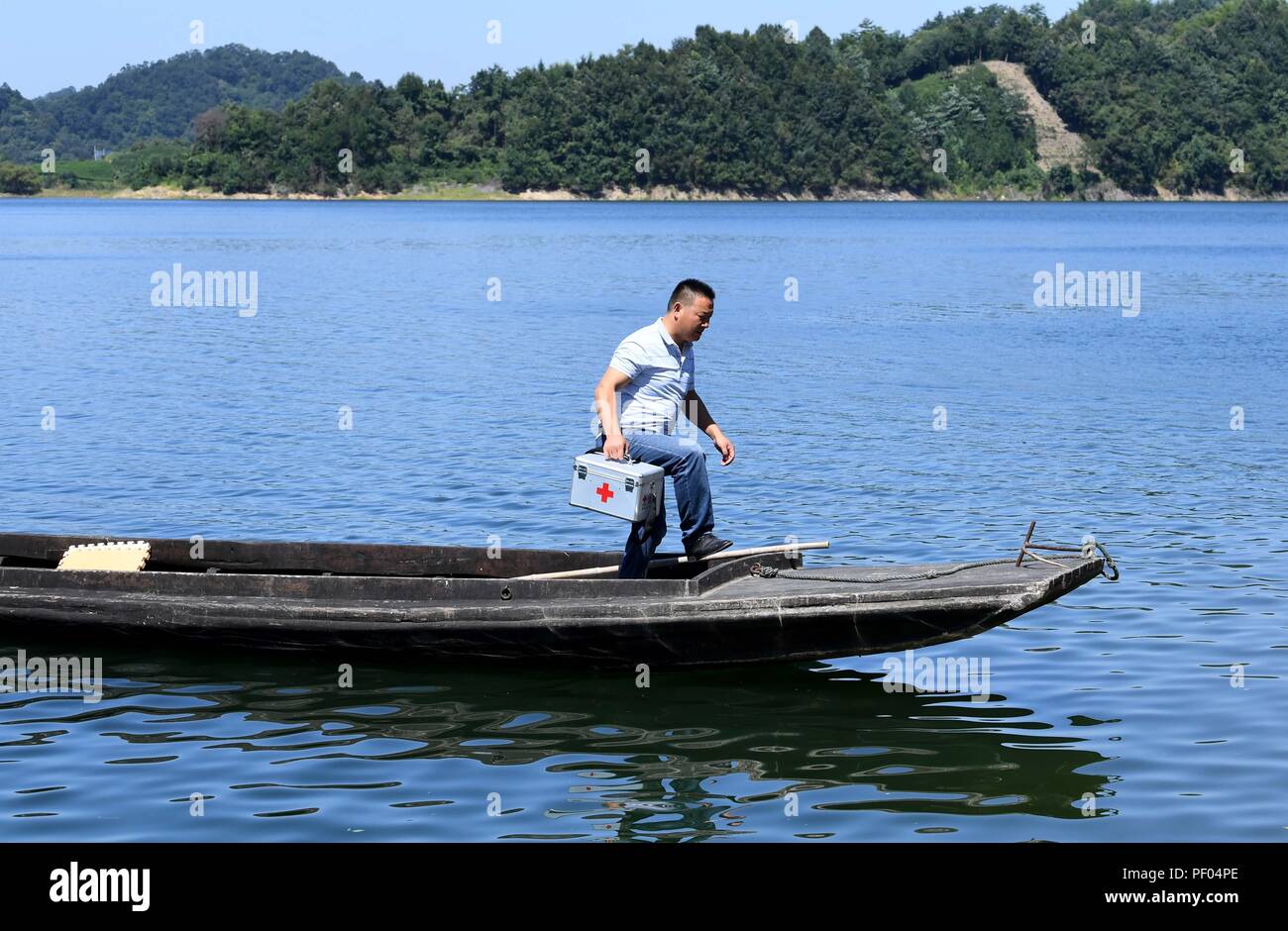 Doctor boat hi-res stock photography and images - Alamy