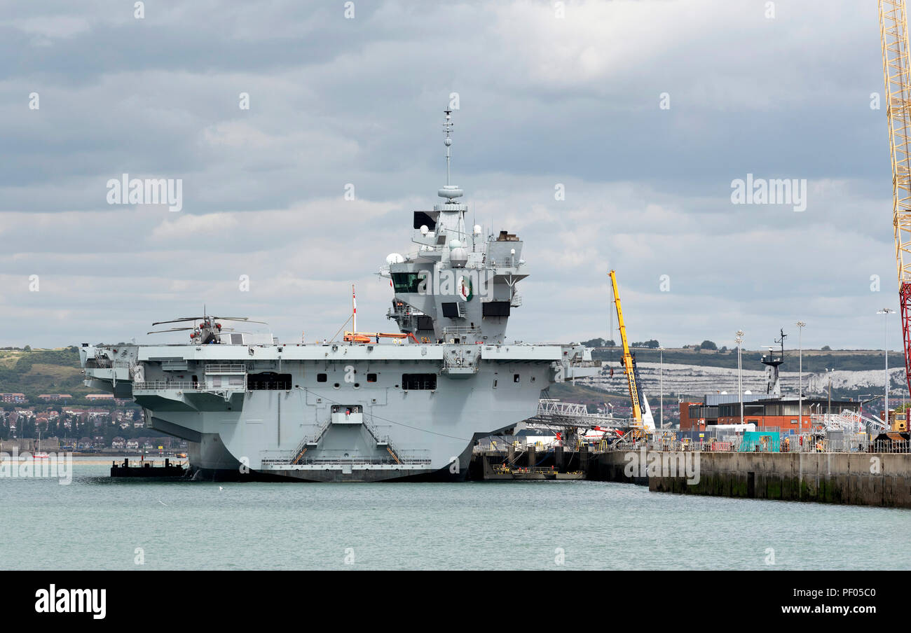 Hms queen elizabeth ship hi-res stock photography and images - Alamy