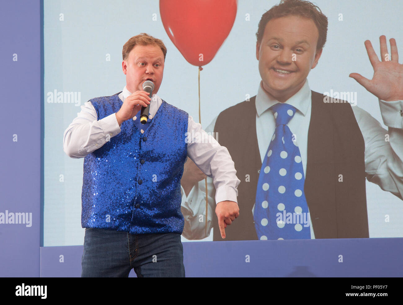Southport, Merseyside, UK. 18th Aug, 2018. Justin Fletchers entertainer ...