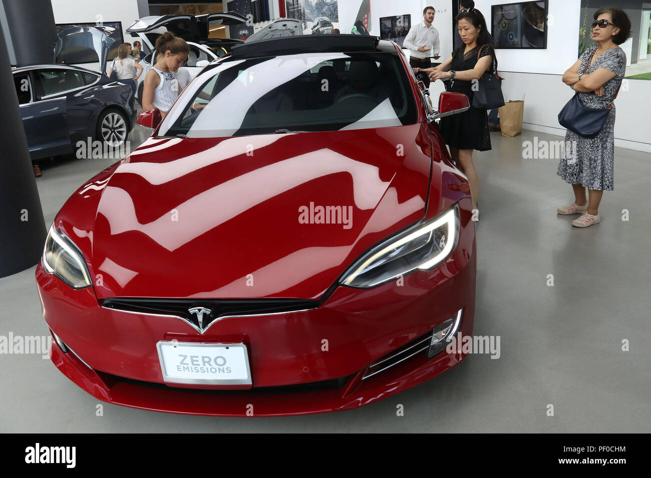 New York City, New York, USA. 17th Aug, 2018. Tesla logo with 'Zero ...